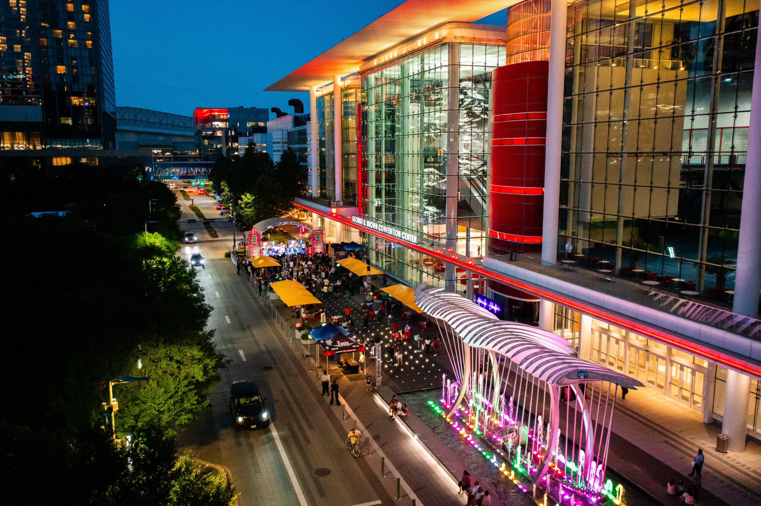 Texas Music Scene Live at Avenida Houston - Avenida Houston